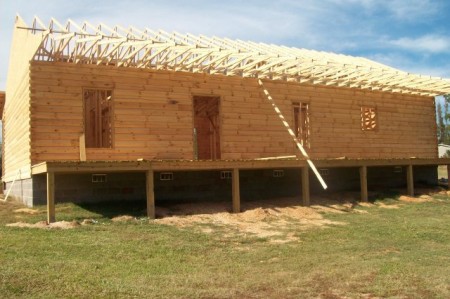 What Roof System Should You Choose for Your Log Home? - Wholesale Log Homes